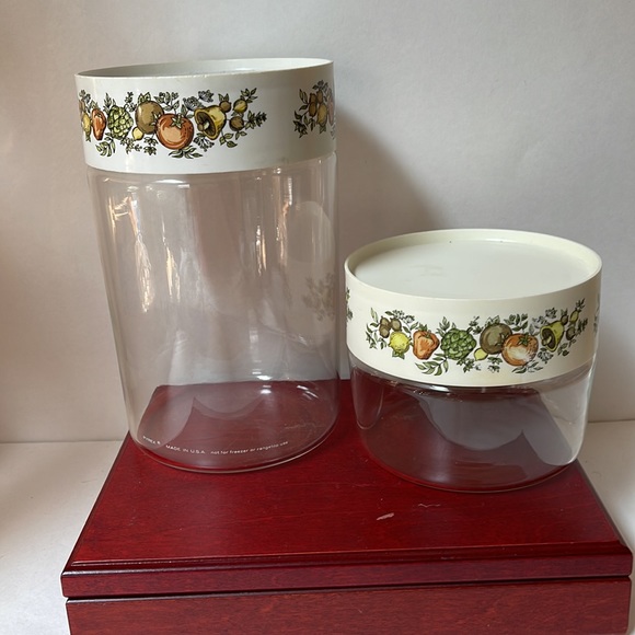 Pyrex | Kitchen | Vintage Pyrex Spice Of Life Canister Set With Lids ...